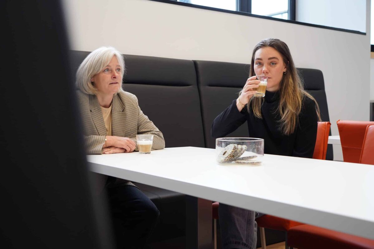 Hoe technologie de werkvloer verbetert - Heijka Kantoormeubelen
